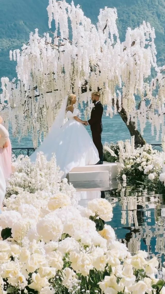 The Lake Como Wedding Planner